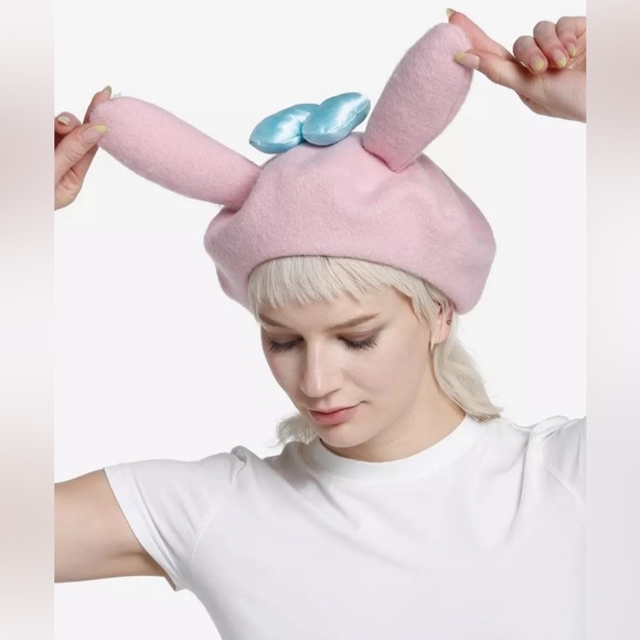 Hot Topic | Accessories | Newmy Melody 3d Ear Beret | Poshmark